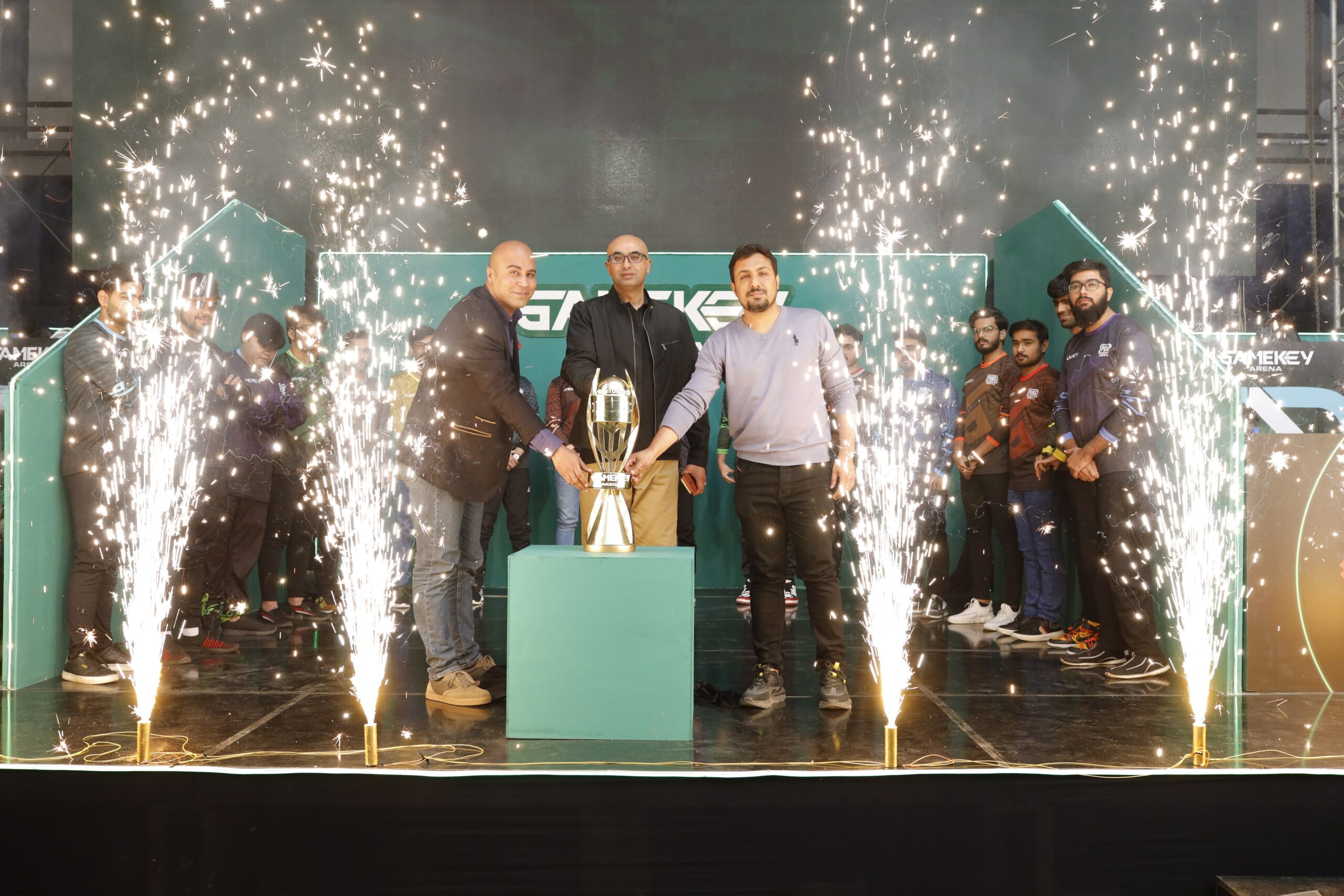 PTCL Group's largest E-Sports gaming tournament, GameKey Arena's trophy unveiled - Zivallo.pk